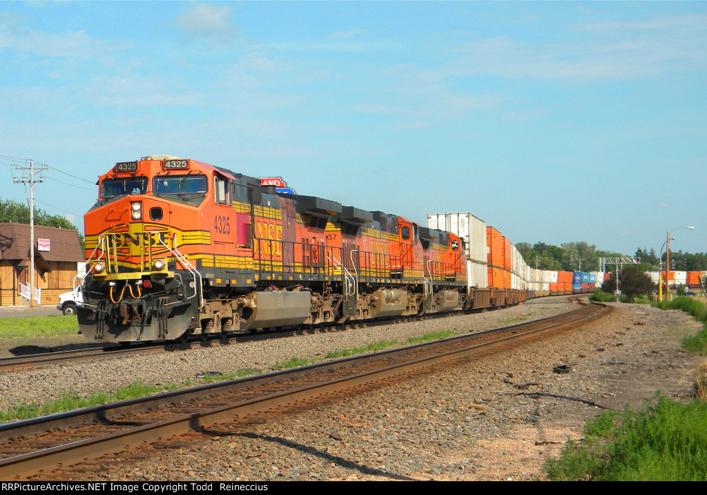 BNSF 4325